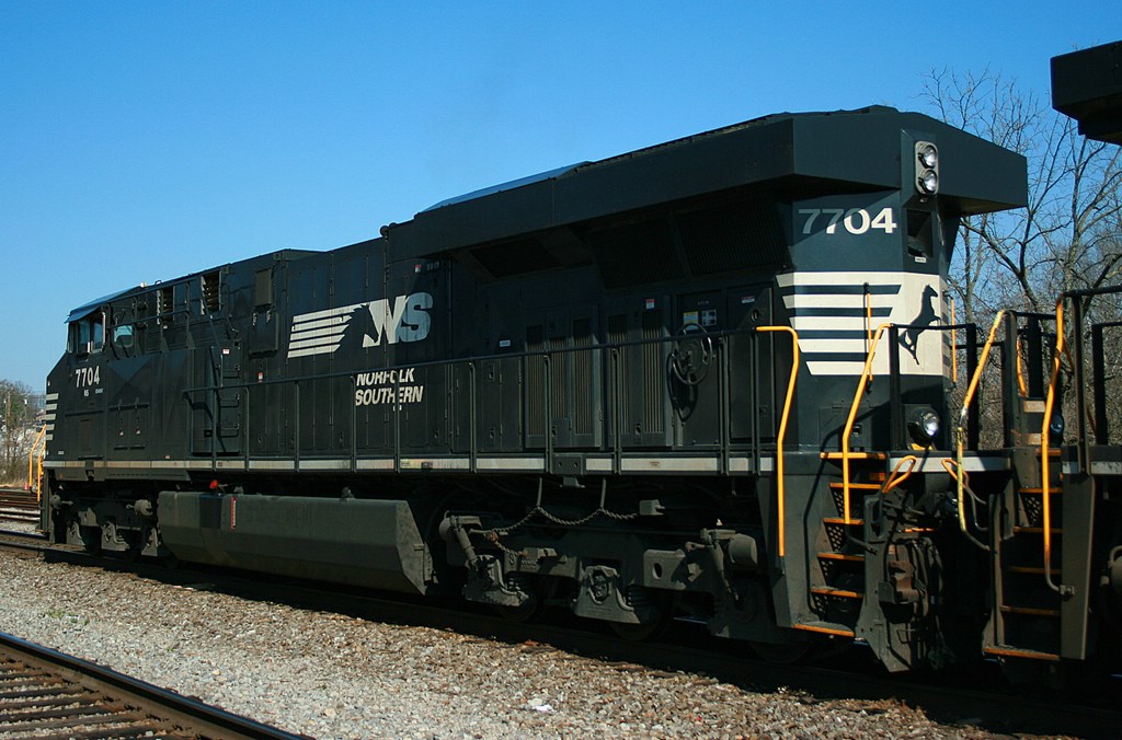 NS 7704